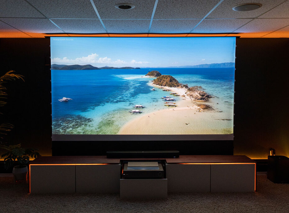 Kestrel Tab-Tension 3 - Electric Floor-Rising Projector Screen